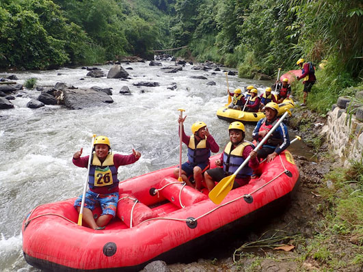 Serunya Wisata Rafting 2024 Disbudpar Jatim di Sungai Pekalen